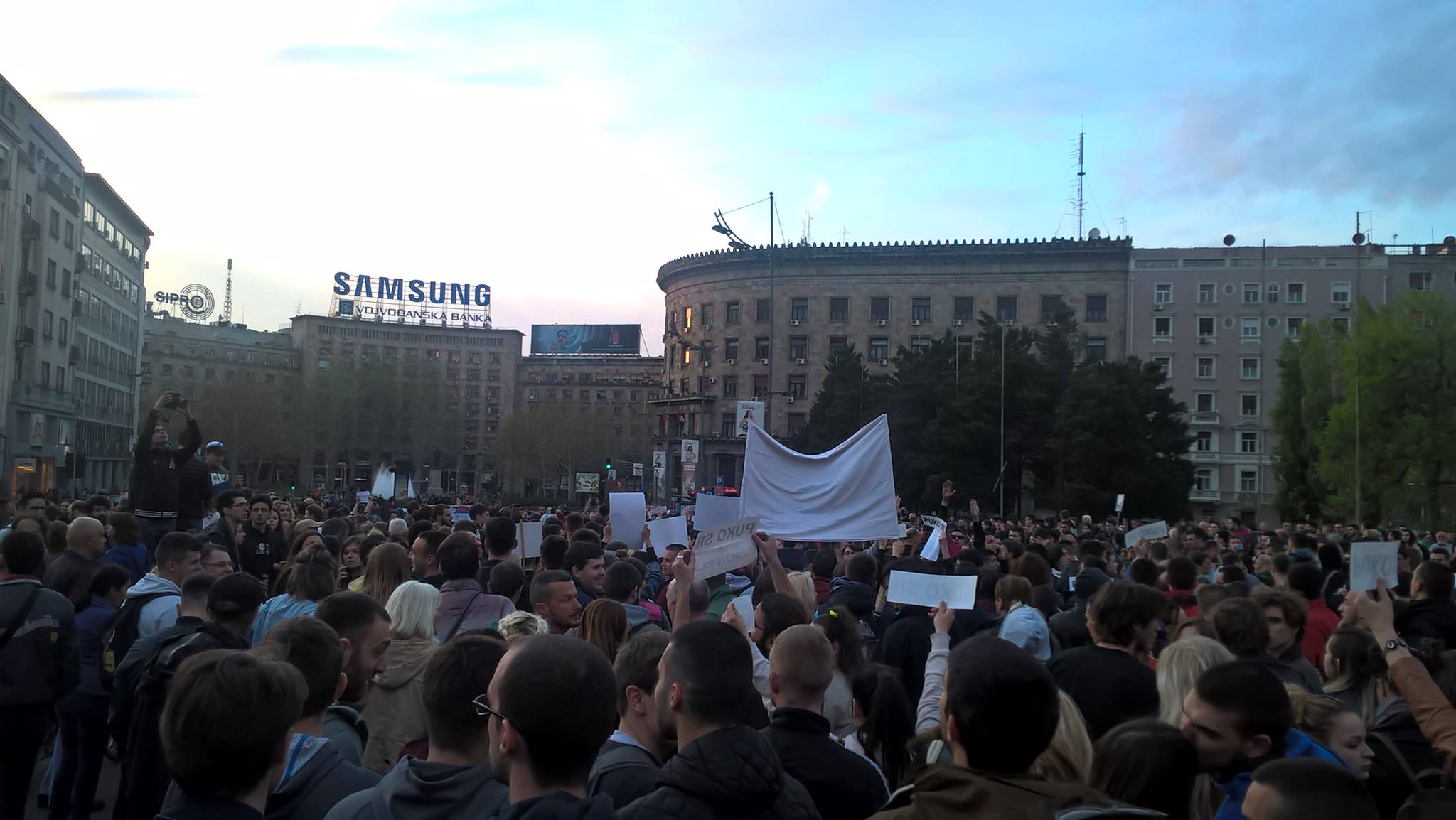Učesnici studentskih protesta raspisali konkurs za organizatora ...