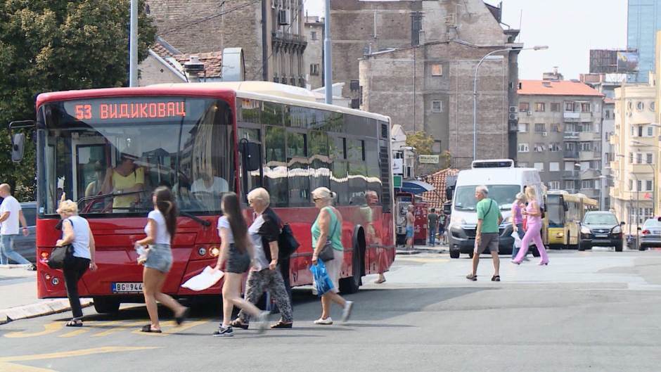Autobusi GSP-a zbog socijalne distance praviće razmak od dva sata ...